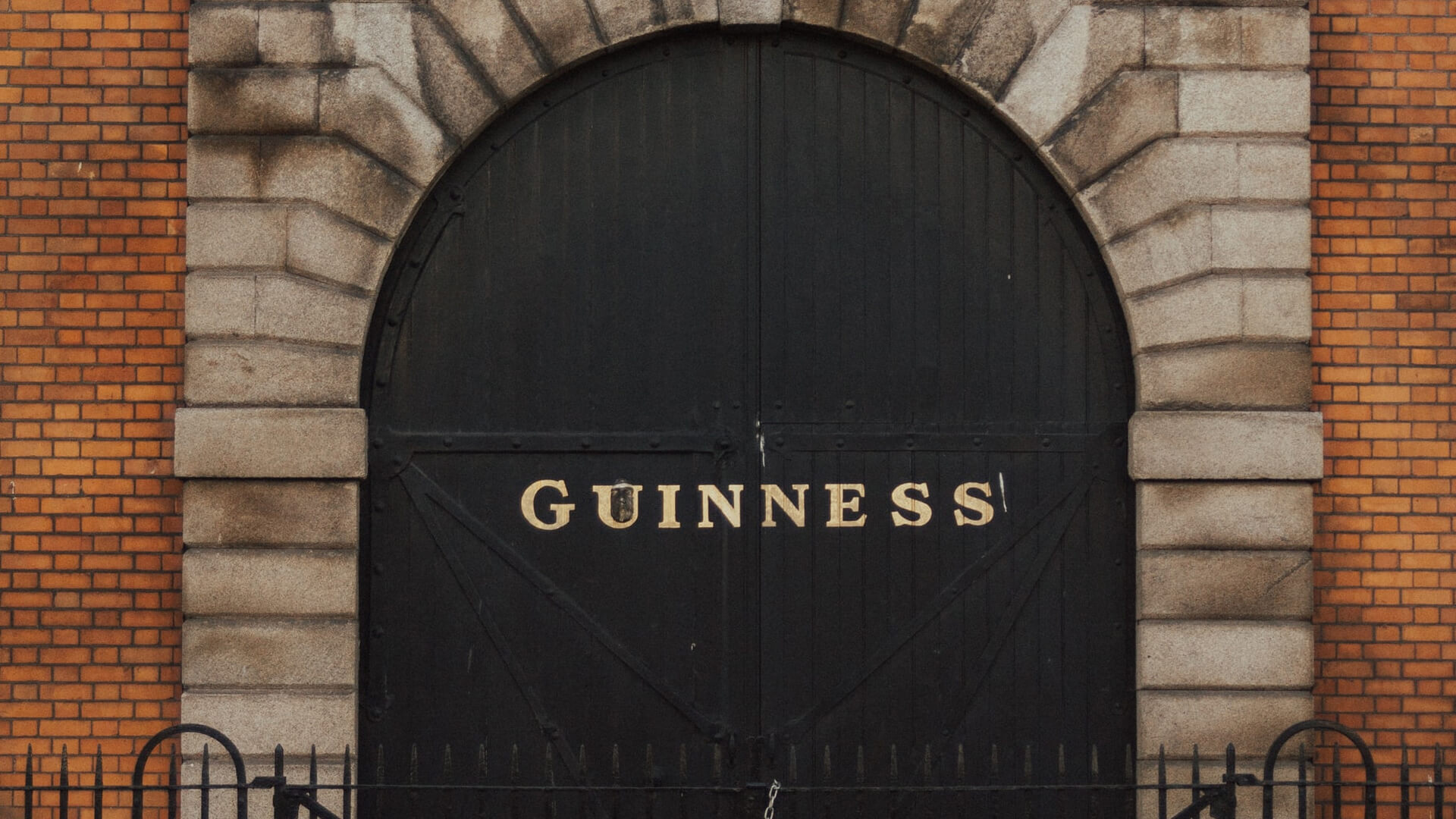 Hotels Near Guinness Storehouse Dublin | Trinity Townhouse Hotel Hotels Near Guinness Storehouse Dublin | Trinity Townhouse Hotel